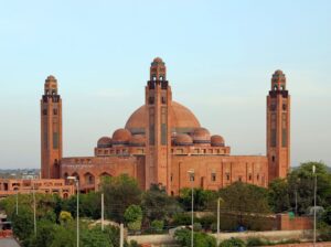 Top 12 Most Beautiful Mosques in Pakistan – Architecture & History - Saiyah
