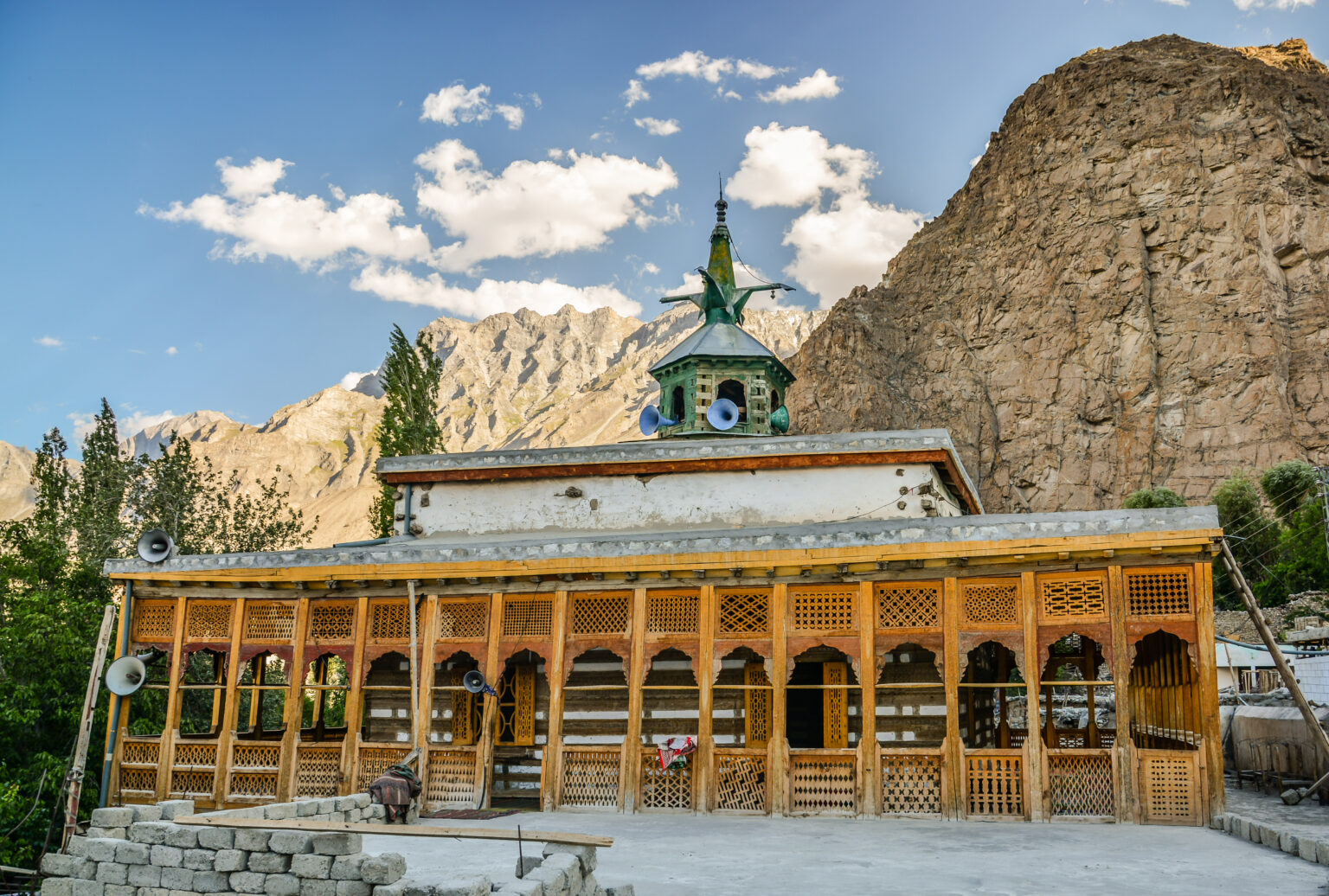 Top 12 Most Beautiful Mosques in Pakistan – Architecture & History - Saiyah